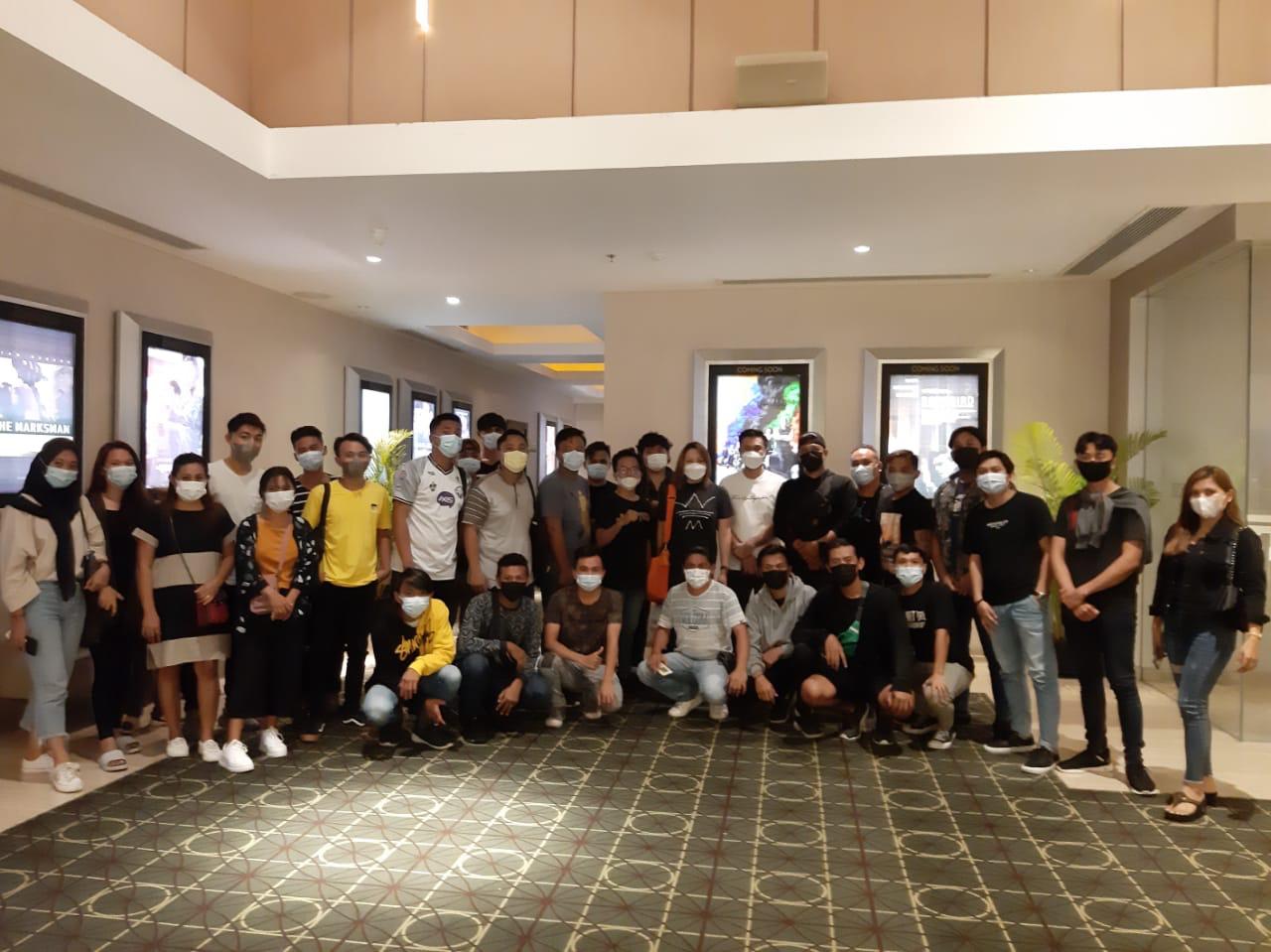 Bentuk Kebersamaan, JAK-MEP Nobar XX1 Dengan Pemuda Minsel - Peta Sulut